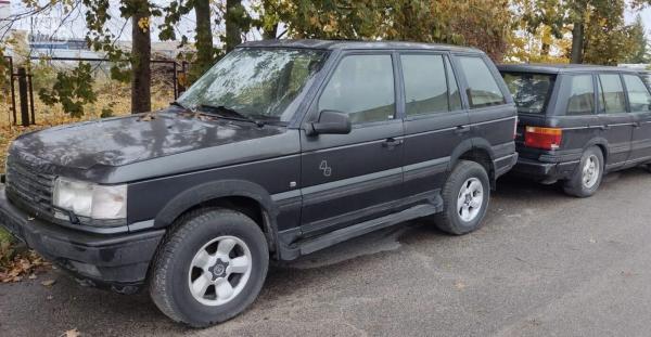Land Rover Range Rover 1998 Šauļi, ar dzinēja tilpumu 4.60 L un nobraukumu 111 tūkst. km par 2300 €, foto 9 vietnē AUTOMOTO.COM.LV