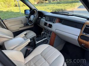 Land Rover Range Rover 2002 Rīga, ar dzinēja tilpumu 3.00 L un nobraukumu 379 tūkst. km par 4700 €, foto 13 vietnē AUTOMOTO.COM.LV