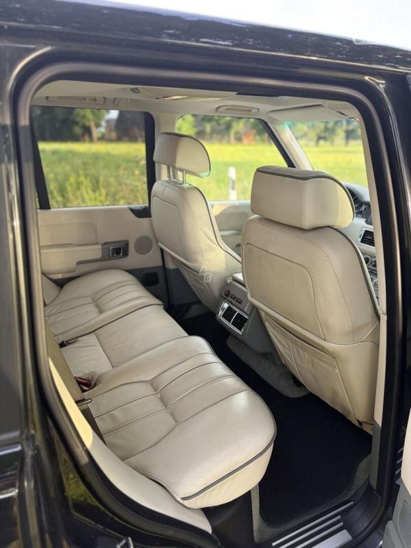 Land Rover Range Rover 2002 Tauragė, ar dzinēja tilpumu 4.40 L un nobraukumu 320 tūkst. km par 4800 €, foto 5 vietnē AUTOMOTO.COM.LV