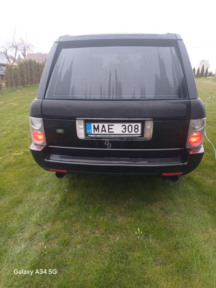 Land Rover Range Rover 2004 in Ukmerge, with an engine capacity of 3.00 L and mileage of 401 thousand km for 3700 €, photo 5 on AUTOMOTO.COM.LV
