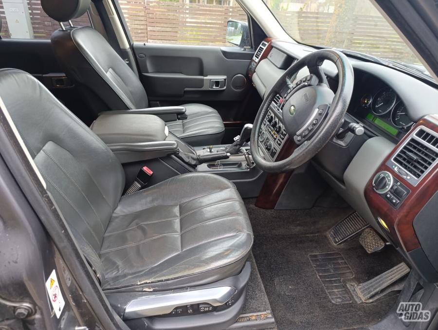 Land Rover Range Rover 2006 Šauļi, ar dzinēja tilpumu 3.00 L un nobraukumu 205 tūkst. km par 2990 €, foto 9 vietnē AUTOMOTO.COM.LV