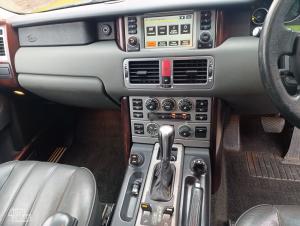 Land Rover Range Rover 2006 Šauļi, ar dzinēja tilpumu 3.00 L un nobraukumu 205 tūkst. km par 2990 €, foto 11 vietnē AUTOMOTO.COM.LV