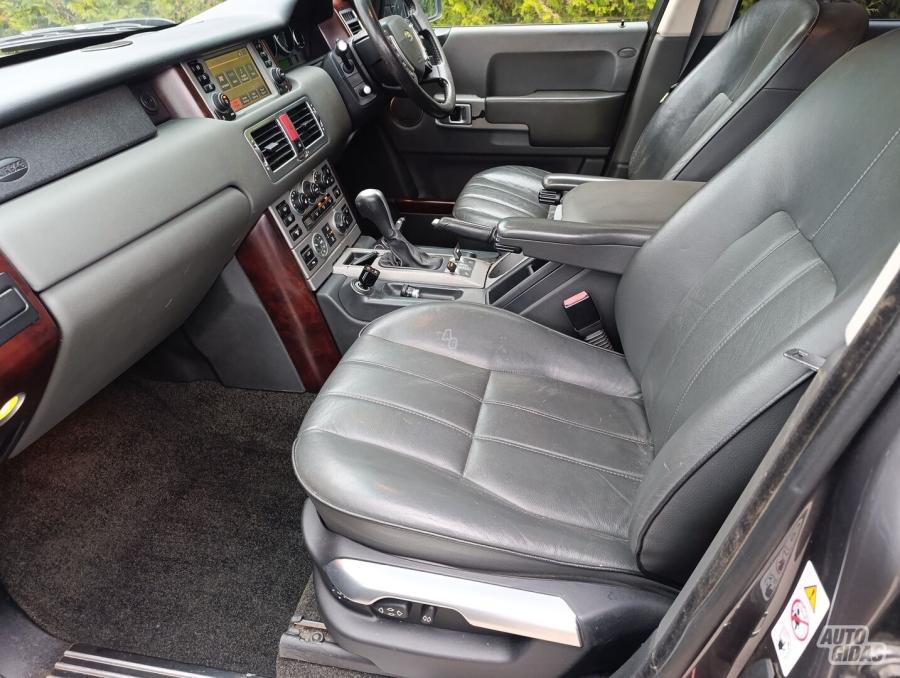 Land Rover Range Rover 2006 Šauļi, ar dzinēja tilpumu 3.00 L un nobraukumu 205 tūkst. km par 2990 €, foto 14 vietnē AUTOMOTO.COM.LV