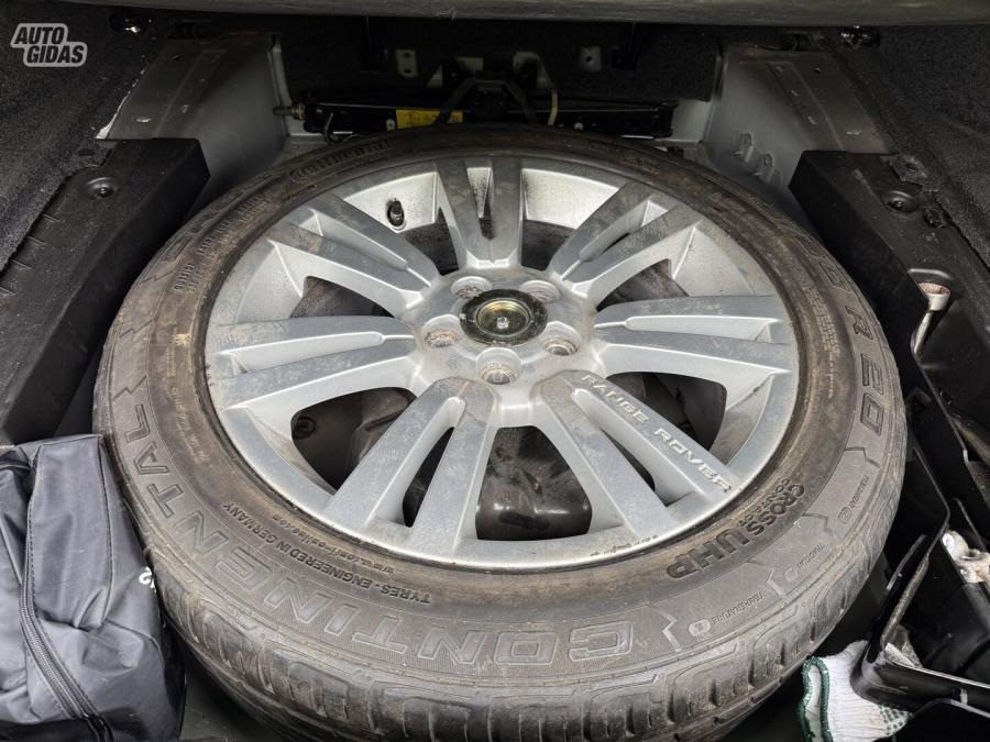 Land Rover Range Rover 2010 in Jonava, with an engine capacity of 3.60 L and mileage of 320 thousand km for 8800 €, photo 33 on AUTOMOTO.COM.LV