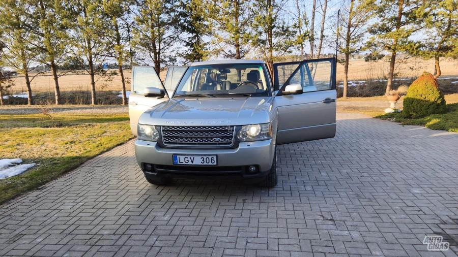 Land Rover Range Rover 2010 Šauļi, ar dzinēja tilpumu 3.60 L un nobraukumu 319 tūkst. km par 8200 €, foto 5 vietnē AUTOMOTO.COM.LV