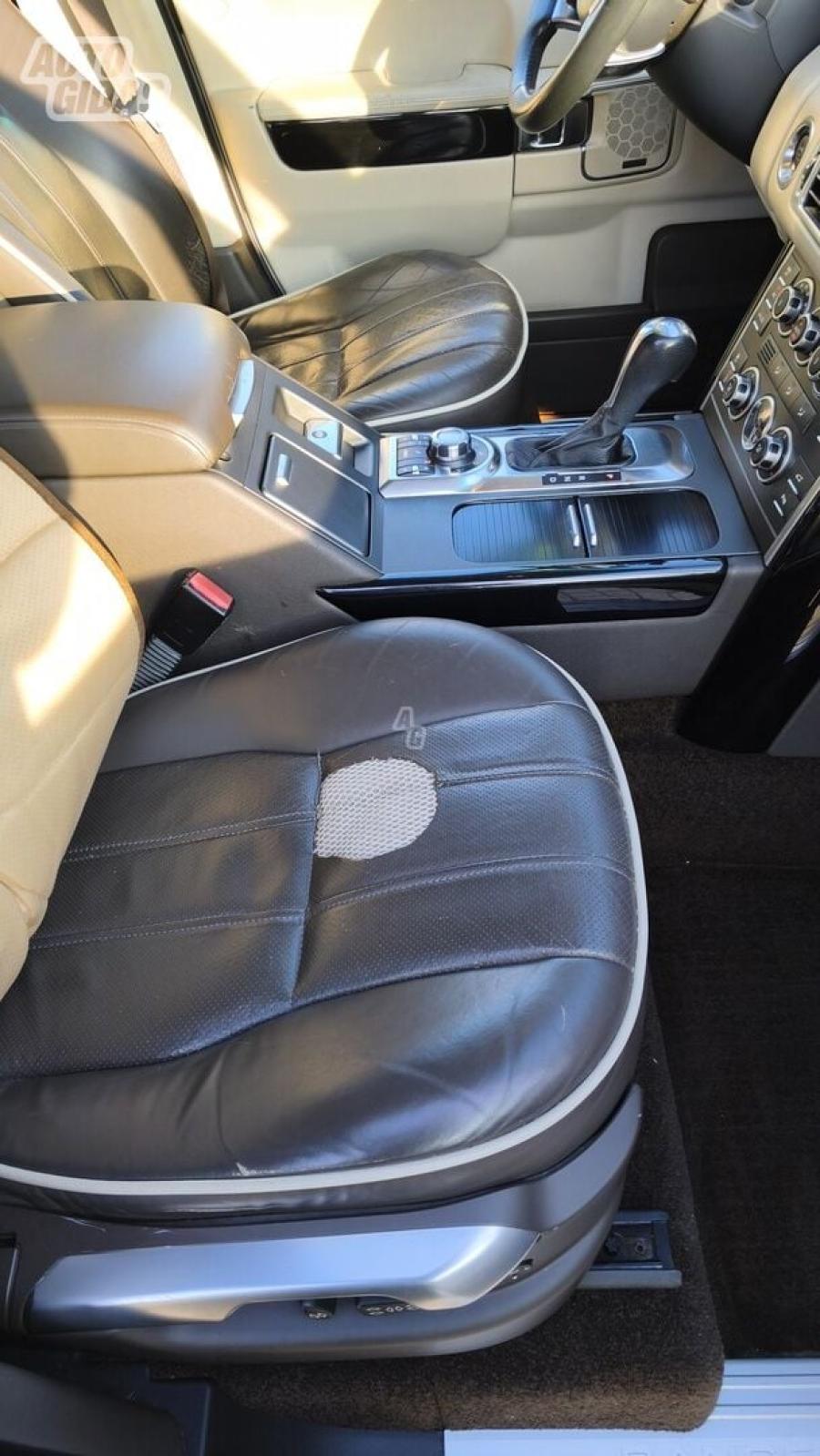 Land Rover Range Rover 2010 Šauļi, ar dzinēja tilpumu 3.60 L un nobraukumu 319 tūkst. km par 8200 €, foto 13 vietnē AUTOMOTO.COM.LV