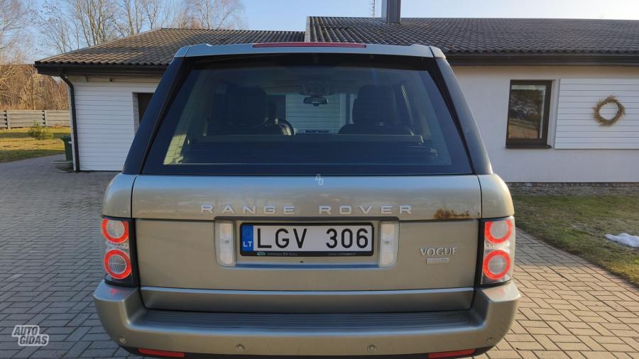 Land Rover Range Rover 2010 Šauļi, ar dzinēja tilpumu 3.60 L un nobraukumu 319 tūkst. km par 8200 €, foto 17 vietnē AUTOMOTO.COM.LV