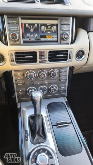 Land Rover Range Rover 2010 Šauļi, ar dzinēja tilpumu 3.60 L un nobraukumu 319 tūkst. km par 8200 €, foto 19 vietnē AUTOMOTO.COM.LV