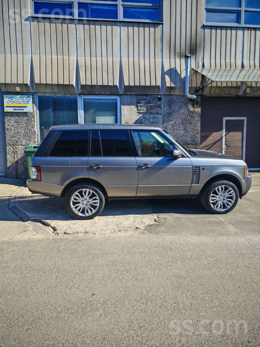 Land Rover Range Rover 2010 Rīga, ar dzinēja tilpumu 3.60 L un nobraukumu 355 tūkst. km par 14500 €, foto 10 vietnē AUTOMOTO.COM.LV