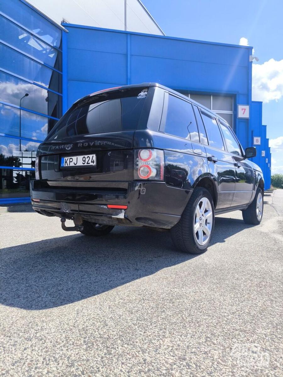 Land Rover Range Rover 2010 Viļņa, ar dzinēja tilpumu 3.60 L un nobraukumu 450 tūkst. km par 5500 €, foto 4 vietnē AUTOMOTO.COM.LV