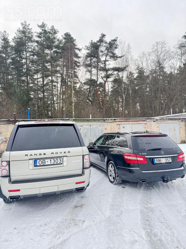 Land Rover Range Rover 2011 in Valmiera, with an engine capacity of 4.40 L and mileage of 249 thousand km for 19900 €, photo 4 on AUTOMOTO.COM.LV
