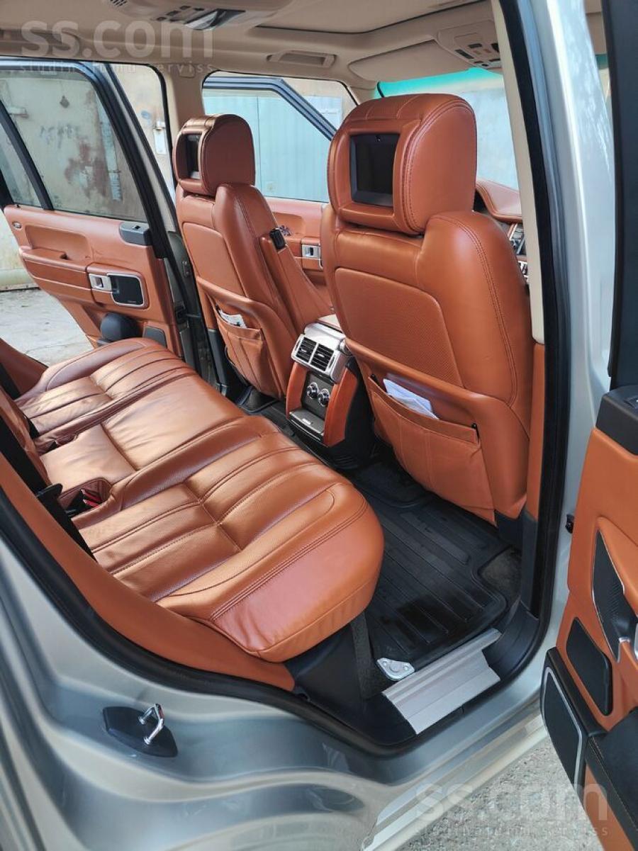 Land Rover Range Rover 2011 Valmiera, ar dzinēja tilpumu 4.40 L un nobraukumu 251 tūkst. km par 13500 €, foto 14 vietnē AUTOMOTO.COM.LV