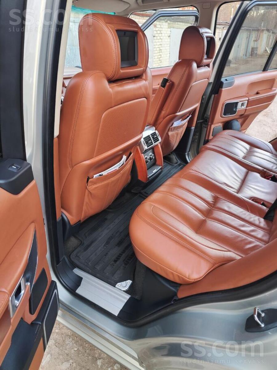 Land Rover Range Rover 2011 Valmiera, ar dzinēja tilpumu 4.40 L un nobraukumu 251 tūkst. km par 13500 €, foto 16 vietnē AUTOMOTO.COM.LV