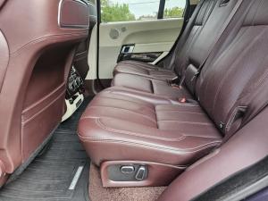 Land Rover Range Rover 2015 Rīga, ar dzinēja tilpumu 4.40 L un nobraukumu 139 tūkst. km par 29950 €, foto 30 vietnē AUTOMOTO.COM.LV