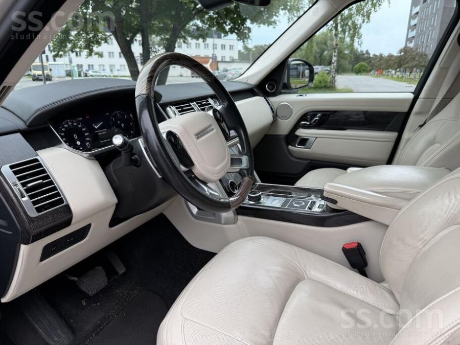 Land Rover Range Rover 2018 Tallina, ar dzinēja tilpumu 4.40 L un nobraukumu 150 tūkst. km par 42900 €, foto 3 vietnē AUTOMOTO.COM.LV