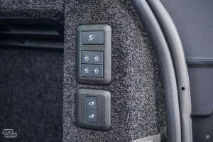 Land Rover Range Rover 2018 Kauņa, ar dzinēja tilpumu 4.40 L un nobraukumu 235 tūkst. km par 36950 €, foto 13 vietnē AUTOMOTO.COM.LV