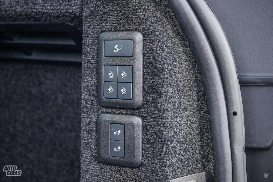 Land Rover Range Rover 2018 Kauņa, ar dzinēja tilpumu 4.40 L un nobraukumu 235 tūkst. km par 36950 €, foto 13 vietnē AUTOMOTO.COM.LV