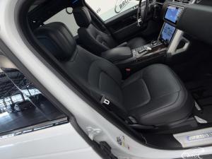 Land Rover Range Rover 2020 Viļņa, ar dzinēja tilpumu 3.00 L un nobraukumu 67 tūkst. km par 51500 €, foto 6 vietnē AUTOMOTO.COM.LV
