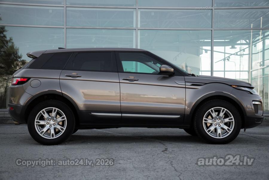 Smilšu krāsa Land Rover Range Rover Evoque 2016 Pērnava, ar dzinēja tilpumu 2.00 L un nobraukumu 120 tūkst. km par 13700 €, foto 4 vietnē AUTOMOTO.COM.LV