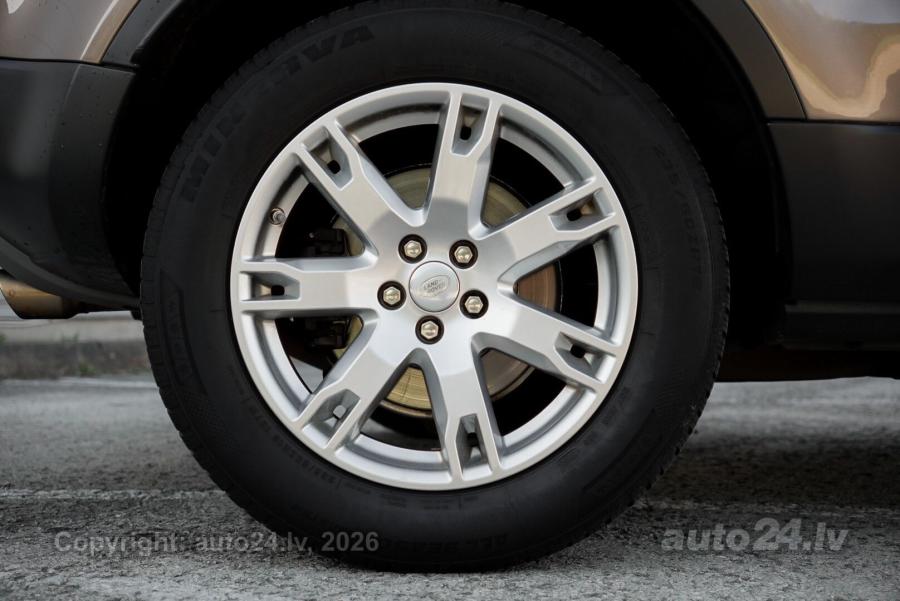 Smilšu krāsa Land Rover Range Rover Evoque 2016 Pērnava, ar dzinēja tilpumu 2.00 L un nobraukumu 120 tūkst. km par 13700 €, foto 15 vietnē AUTOMOTO.COM.LV