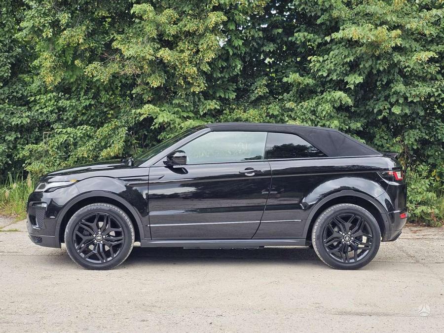 Black Land Rover Range Rover Evoque 2016 in Siauliai, with an engine capacity of 2.00 L and mileage of 175 thousand km for 10950 €, photo 7 on AUTOMOTO.COM.LV