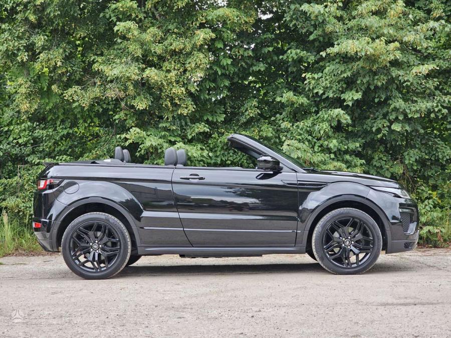 Black Land Rover Range Rover Evoque 2016 in Siauliai, with an engine capacity of 2.00 L and mileage of 175 thousand km for 10950 €, photo 9 on AUTOMOTO.COM.LV