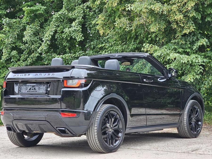 Black Land Rover Range Rover Evoque 2016 in Siauliai, with an engine capacity of 2.00 L and mileage of 175 thousand km for 10950 €, photo 18 on AUTOMOTO.COM.LV