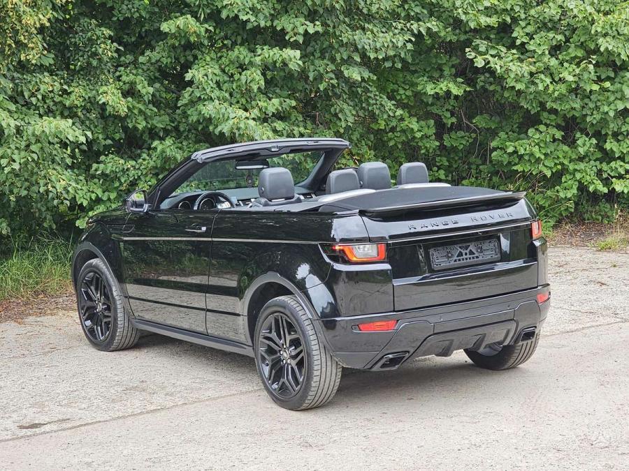Black Land Rover Range Rover Evoque 2016 in Siauliai, with an engine capacity of 2.00 L and mileage of 175 thousand km for 10950 €, photo 19 on AUTOMOTO.COM.LV