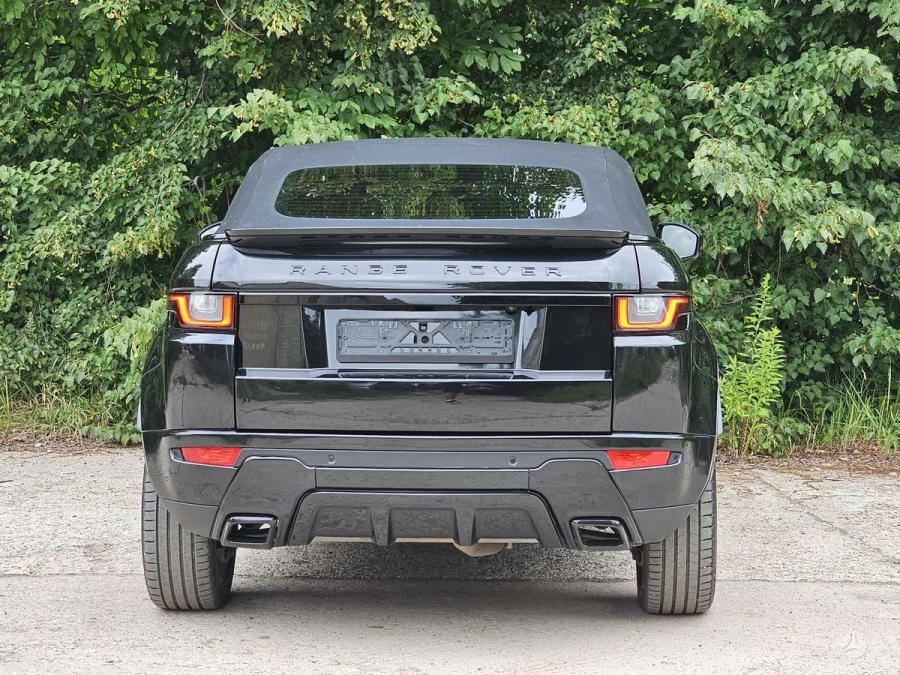 Black Land Rover Range Rover Evoque 2016 in Siauliai, with an engine capacity of 2.00 L and mileage of 175 thousand km for 10950 €, photo 26 on AUTOMOTO.COM.LV
