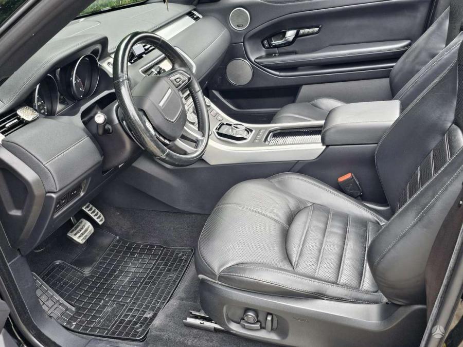 Black Land Rover Range Rover Evoque 2016 in Siauliai, with an engine capacity of 2.00 L and mileage of 175 thousand km for 10950 €, photo 33 on AUTOMOTO.COM.LV