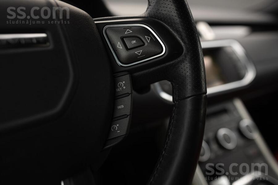 Melns Land Rover Range Rover Evoque 2011 Jelgava, ar dzinēja tilpumu 2.20 L un nobraukumu 149 tūkst. km par 12000 €, foto 14 vietnē AUTOMOTO.COM.LV