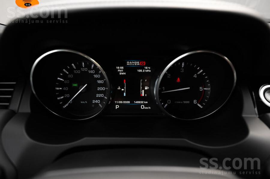 Melns Land Rover Range Rover Evoque 2011 Jelgava, ar dzinēja tilpumu 2.20 L un nobraukumu 149 tūkst. km par 12000 €, foto 15 vietnē AUTOMOTO.COM.LV