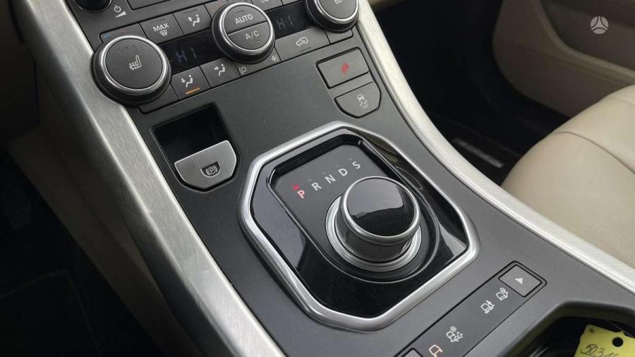 Melns Land Rover Range Rover Evoque 2011 Marijampole, ar dzinēja tilpumu 2.18 L un nobraukumu 275 tūkst. km par 9590 €, foto 4 vietnē AUTOMOTO.COM.LV