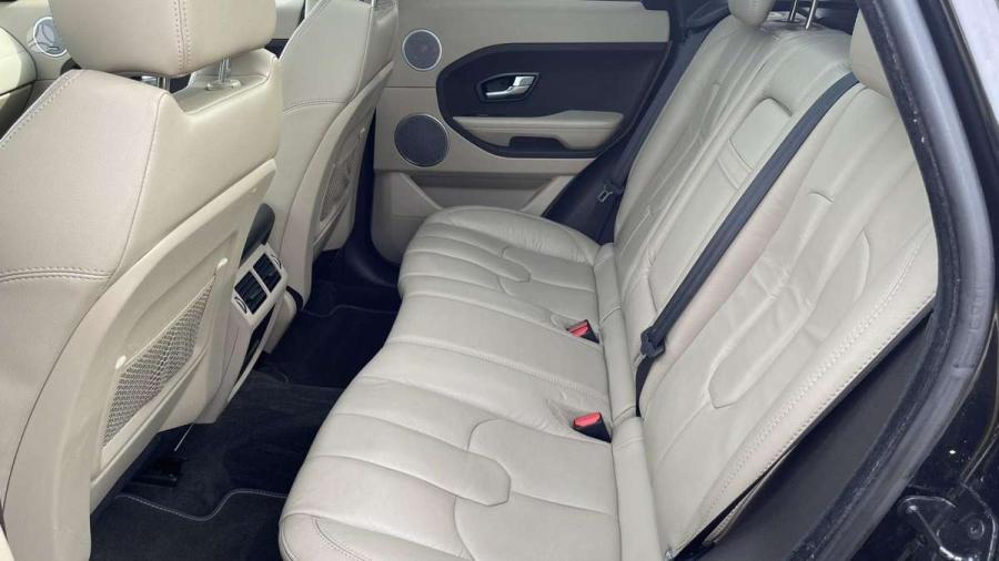 Melns Land Rover Range Rover Evoque 2011 Marijampole, ar dzinēja tilpumu 2.18 L un nobraukumu 275 tūkst. km par 9590 €, foto 16 vietnē AUTOMOTO.COM.LV