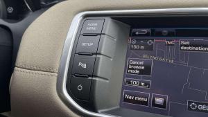 Melns Land Rover Range Rover Evoque 2011 Marijampole, ar dzinēja tilpumu 2.18 L un nobraukumu 275 tūkst. km par 9590 €, foto 30 vietnē AUTOMOTO.COM.LV