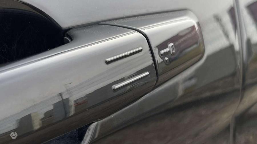 Melns Land Rover Range Rover Evoque 2011 Marijampole, ar dzinēja tilpumu 2.18 L un nobraukumu 275 tūkst. km par 9590 €, foto 37 vietnē AUTOMOTO.COM.LV