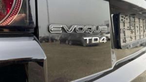 Melns Land Rover Range Rover Evoque 2011 Marijampole, ar dzinēja tilpumu 2.18 L un nobraukumu 275 tūkst. km par 9590 €, foto 41 vietnē AUTOMOTO.COM.LV