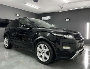Black Land Rover Range Rover Evoque 2012 in Utena, with an engine capacity of 2.20 L and mileage of 214 thousand km for 9350 €, photo 4 on AUTOMOTO.COM.LV