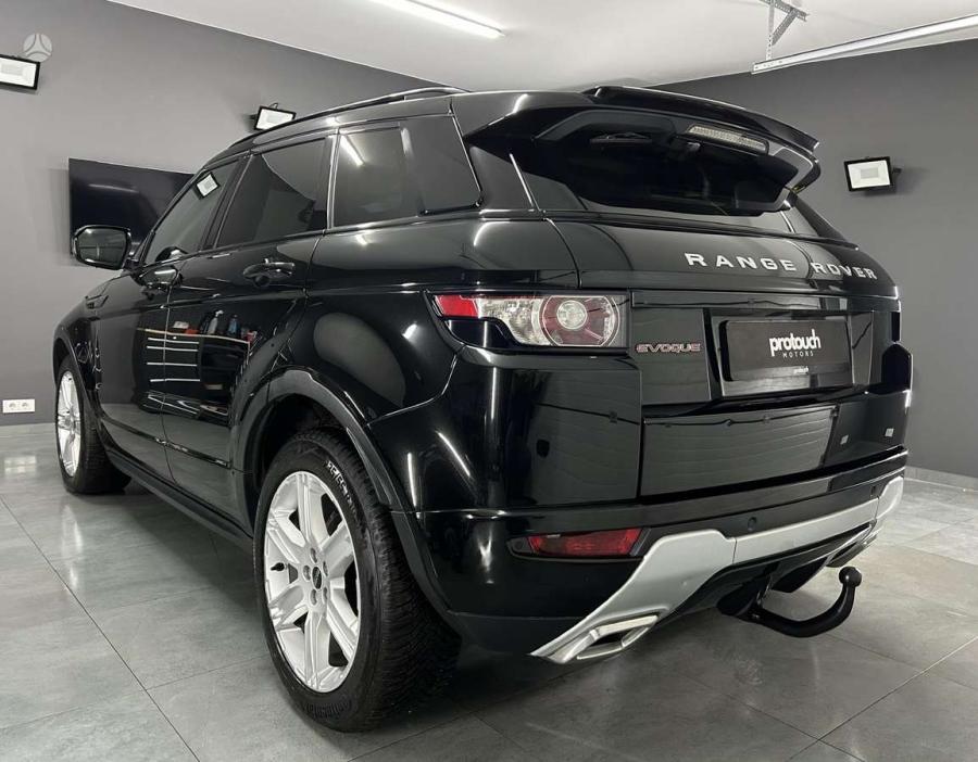 Black Land Rover Range Rover Evoque 2012 in Utena, with an engine capacity of 2.20 L and mileage of 214 thousand km for 9350 €, photo 28 on AUTOMOTO.COM.LV