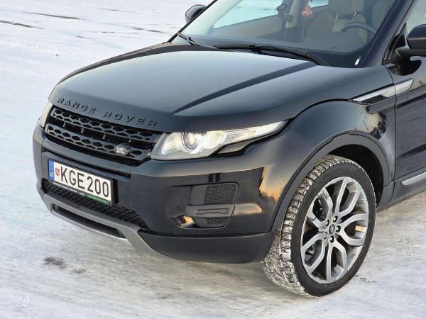 Melns Land Rover Range Rover Evoque 2012 Panevēža, ar dzinēja tilpumu 2.18 L un nobraukumu 227 tūkst. km par 9900 €, foto 4 vietnē AUTOMOTO.COM.LV