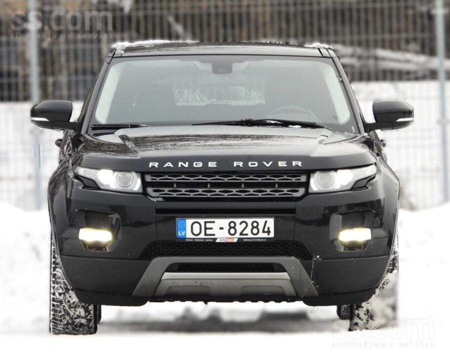 Black Land Rover Range Rover Evoque 2012 in Riga, with an engine capacity of 2.20 L and mileage of 299 thousand km for 11590 €, photo 3 on AUTOMOTO.COM.LV