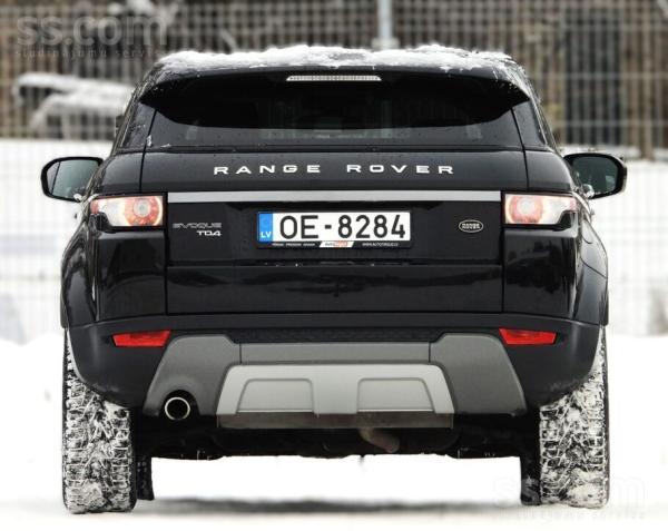 Black Land Rover Range Rover Evoque 2012 in Riga, with an engine capacity of 2.20 L and mileage of 299 thousand km for 11590 €, photo 6 on AUTOMOTO.COM.LV