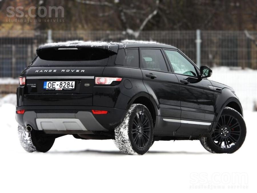 Black Land Rover Range Rover Evoque 2012 in Riga, with an engine capacity of 2.20 L and mileage of 299 thousand km for 11590 €, photo 8 on AUTOMOTO.COM.LV