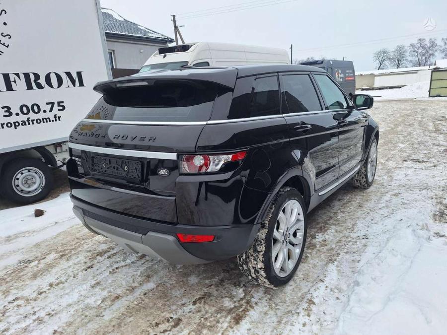 Melns Land Rover Range Rover Evoque 2012 Tauragė, ar dzinēja tilpumu 2.18 L un nobraukumu 130 tūkst. km par 8999 €, foto 3 vietnē AUTOMOTO.COM.LV