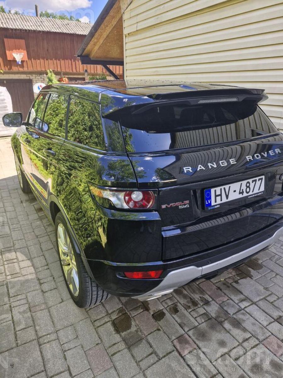 Melns Land Rover Range Rover Evoque 2012 Preiļi, ar dzinēja tilpumu 2.00 L un nobraukumu 201 tūkst. km par 9000 €, foto 4 vietnē AUTOMOTO.COM.LV