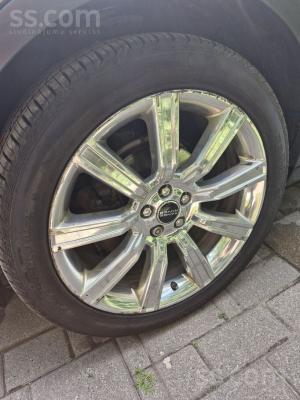 Melns Land Rover Range Rover Evoque 2012 Preiļi, ar dzinēja tilpumu 2.00 L un nobraukumu 201 tūkst. km par 9000 €, foto 7 vietnē AUTOMOTO.COM.LV