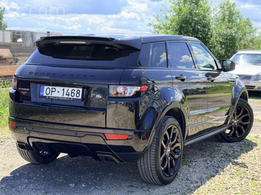 Black Land Rover Range Rover Evoque 2012 in Riga, with an engine capacity of 2.20 L and mileage of 223 thousand km for 12995 €, photo 5 on AUTOMOTO.COM.LV