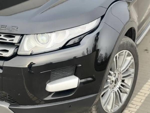 Melns Land Rover Range Rover Evoque 2012 Rēzekne, ar dzinēja tilpumu 2.20 L un nobraukumu 335 tūkst. km par 10500 €, foto 8 vietnē AUTOMOTO.COM.LV