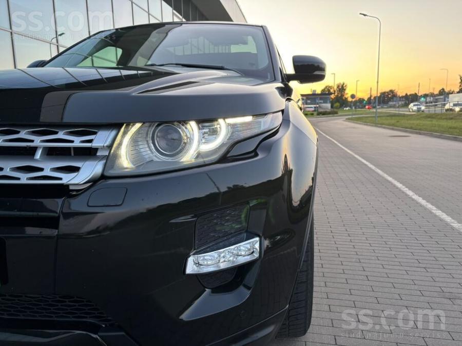 Black Land Rover Range Rover Evoque 2012 in Riga, with an engine capacity of 2.20 L and mileage of 183 thousand km for 10500 €, photo 8 on AUTOMOTO.COM.LV