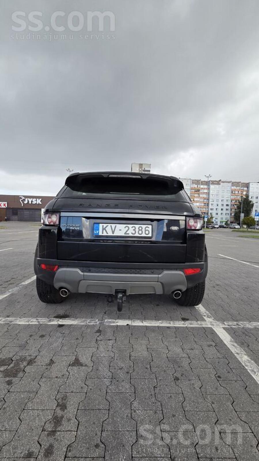 Melns Land Rover Range Rover Evoque 2012 Rīga, ar dzinēja tilpumu 2.20 L un nobraukumu 230 tūkst. km par 10700 €, foto 18 vietnē AUTOMOTO.COM.LV